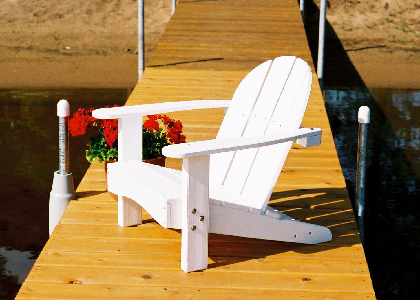 Tailwind Chaise Lounge Beach Chair - Plastic | Rocking Furniture